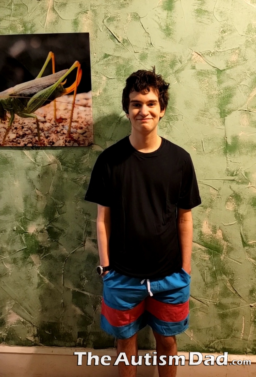 Check out @NoNetzSuits sensory friendly clothing - The Autism Dad